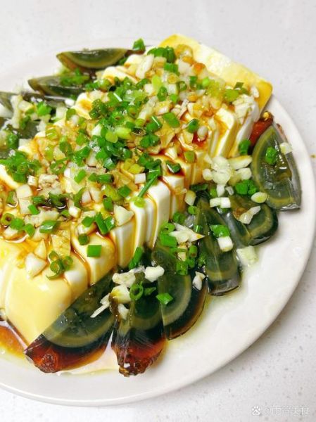 松花蛋拌豆腐放什么调料_松花蛋拌豆腐的做法-第3张图片-山城妙识 松花蛋拌豆腐放什么调料_松花蛋拌豆腐的做法-第3张图片-山城妙识