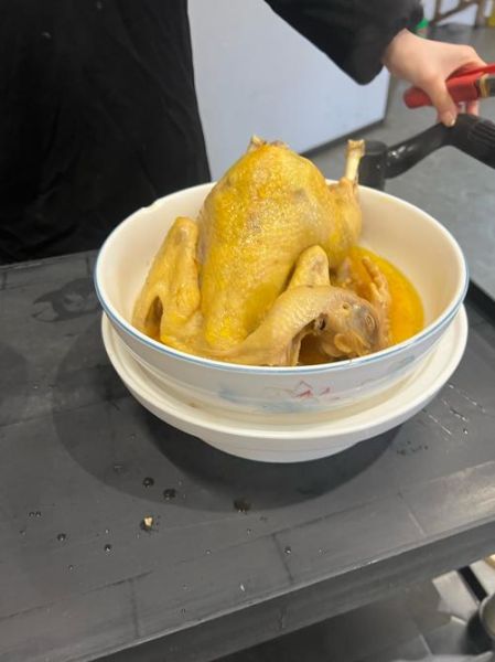 清炖鸡怎么炖好吃_清炖鸡的做法窍门-第1张图片-山城妙识 清炖鸡怎么炖好吃_清炖鸡的做法窍门-第1张图片-山城妙识