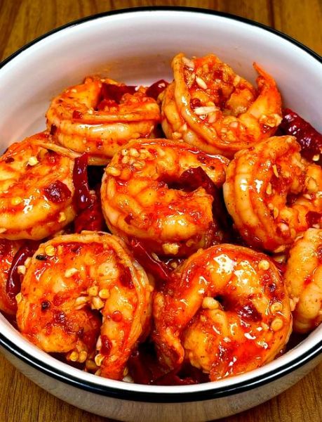 川菜虾仁怎么做_家常川菜虾仁做法大全-第1张图片-山城妙识