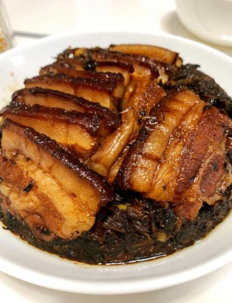 梅菜扣肉最正宗做法_梅菜扣肉怎么做不腻-第1张图片-山城妙识