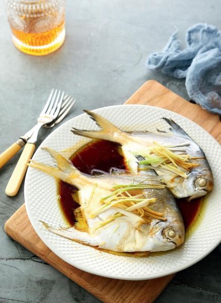 小鲳鱼怎么做好吃_清蒸小鲳鱼的家常做法-第1张图片-山城妙识 小鲳鱼怎么做好吃_清蒸小鲳鱼的家常做法-第1张图片-山城妙识