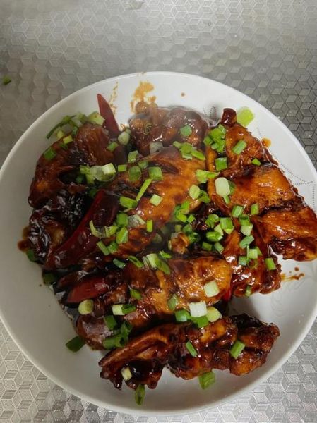 啤酒鸡翅怎么烧_啤酒鸡翅的做法步骤-第3张图片-山城妙识