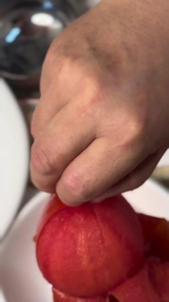 西红柿怎么去皮_西红柿去皮最简单的方法-第2张图片-山城妙识