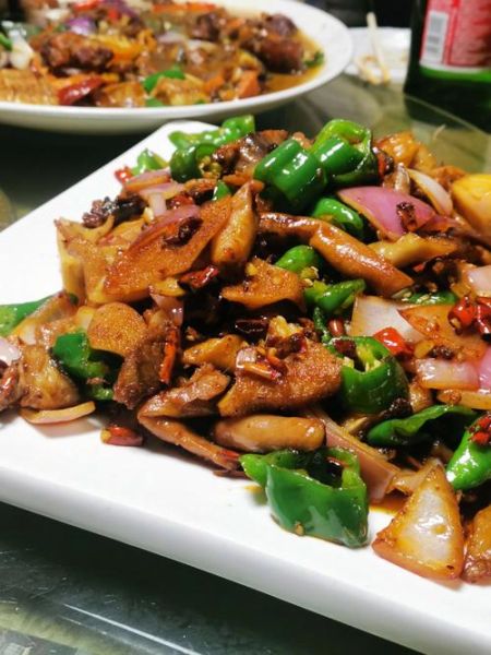 爆炒羊杂怎么做_爆炒羊杂的家常做法-第1张图片-山城妙识 爆炒羊杂怎么做_爆炒羊杂的家常做法-第1张图片-山城妙识