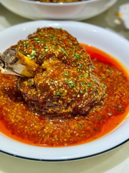 东坡肘子正宗做法_东坡肘子怎么做才软糯不腻-第1张图片-山城妙识 东坡肘子正宗做法_东坡肘子怎么做才软糯不腻-第1张图片-山城妙识