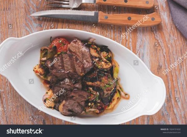 how_to_cook_steak_medium_rare_what_is_beef_tenderloin-第3张图片-山城妙识