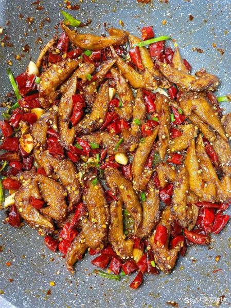 蚝油鸡翅尖怎么做_鸡翅尖焯水几分钟-第2张图片-山城妙识 蚝油鸡翅尖怎么做_鸡翅尖焯水几分钟-第2张图片-山城妙识